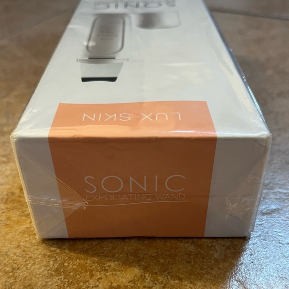 Skincare | Lux Skin Sonic Exfoliating Wand | Poshmark